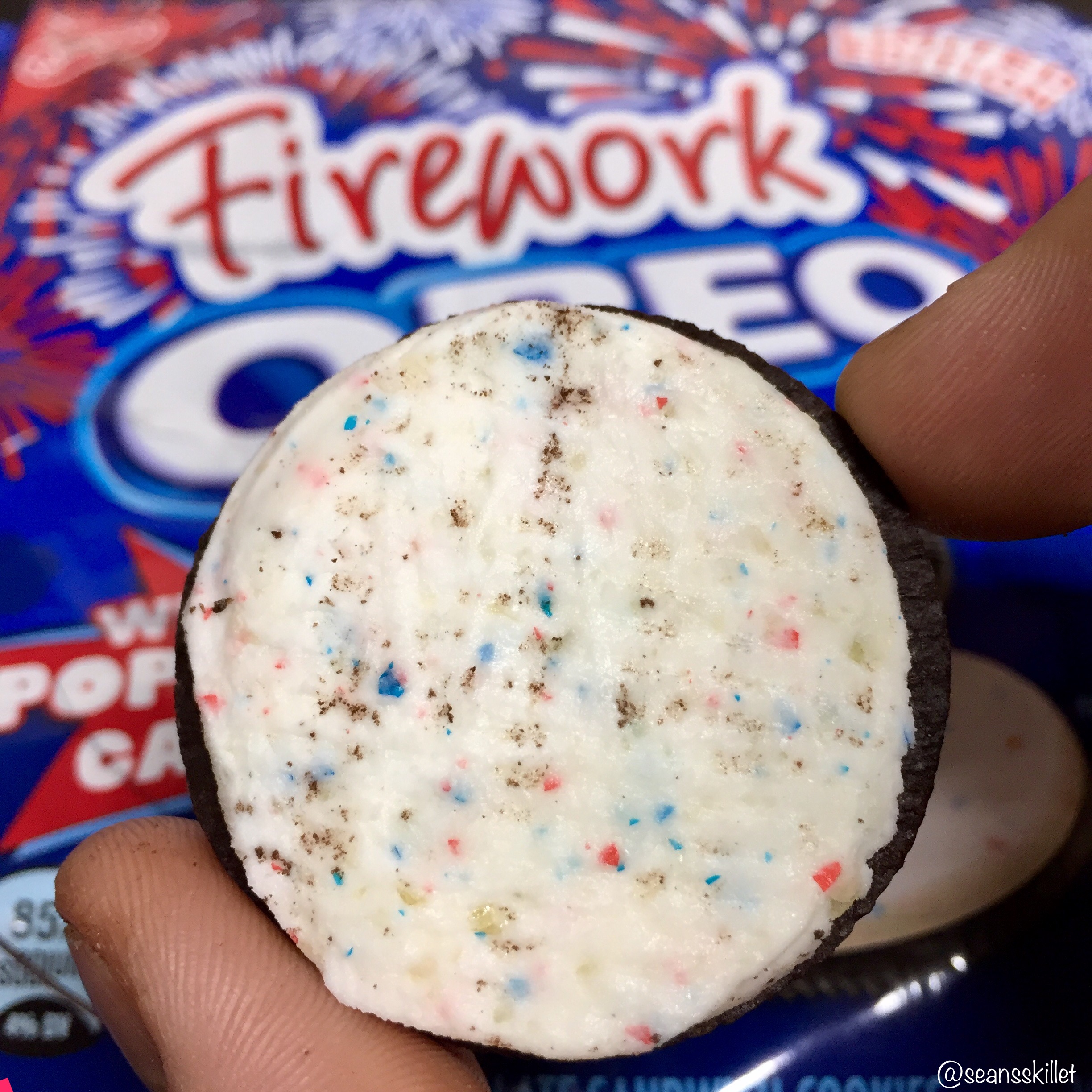 REVIEW: Limited Edition Firework Oreo | Sean's Skillet