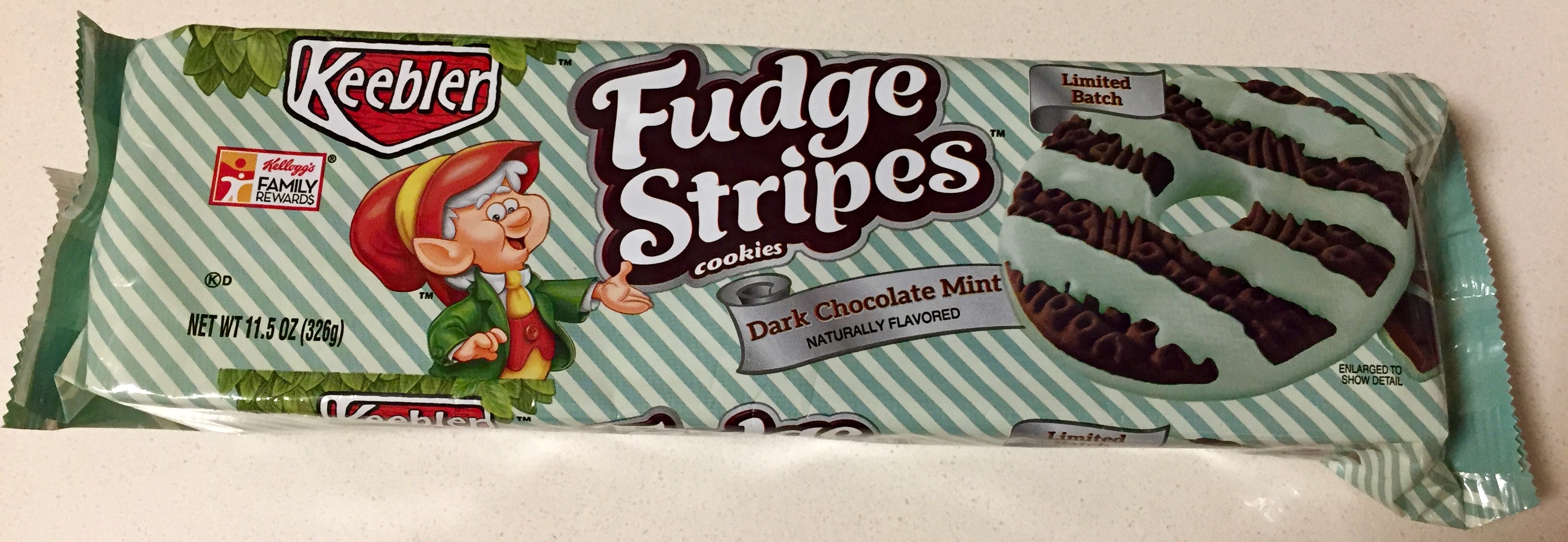REVIEW: Keebler Limited Batch Dark Chocolate Mint Fudge Stripes | Sean ...